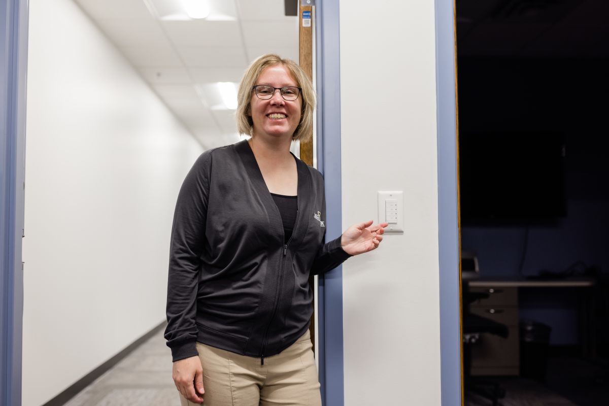 Which Type of Lighting Control System Should You Choose? | Van Meter Inc.